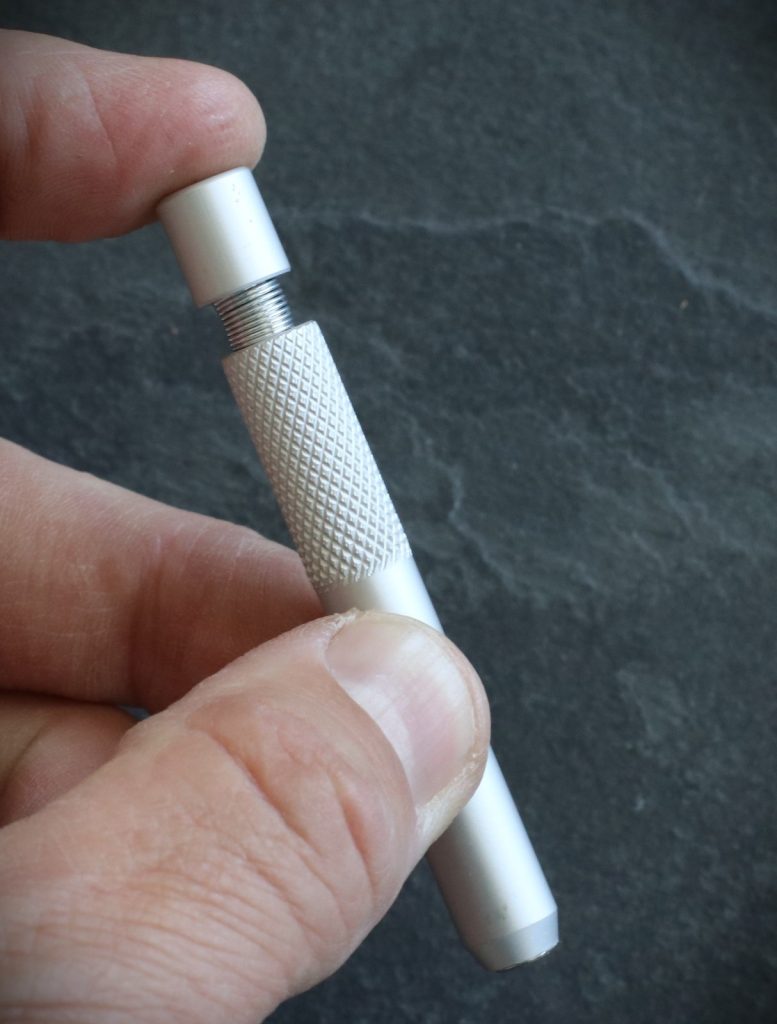 3″ Self Eject One Hitter Pipe-Spring Loaded | Buy Now!