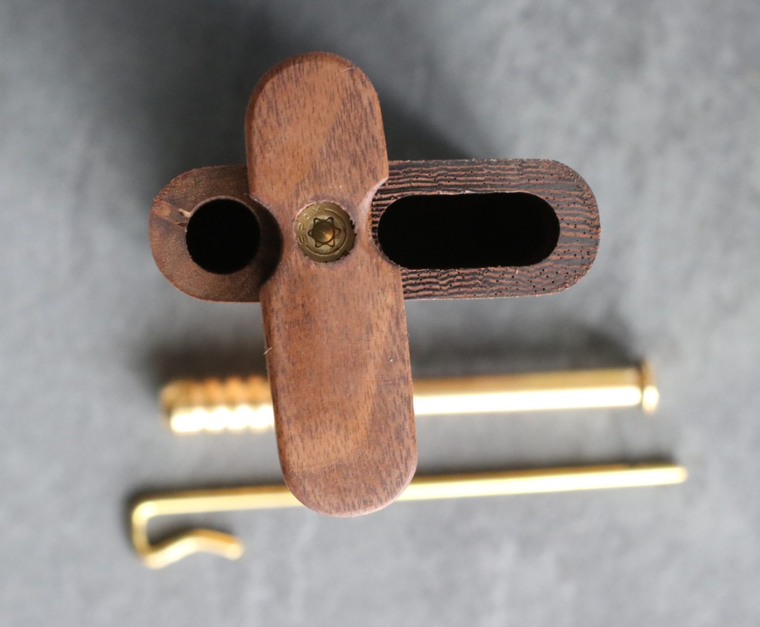 3rd Grain Swivel Lid Dugouts One Hitter - Buy Now at PRO 420