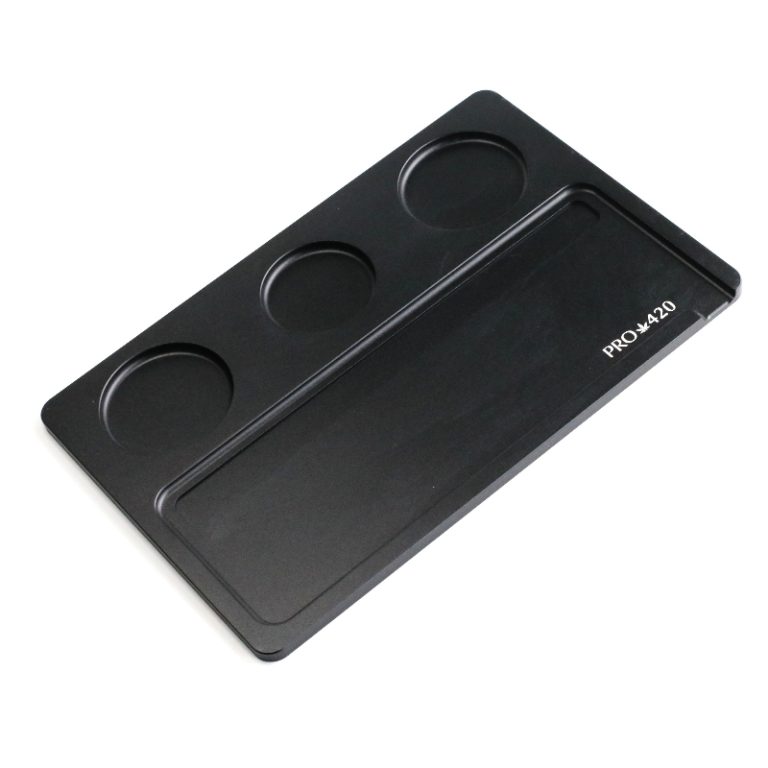Buy Pro 420 Custom Aluminum Rolling Tray at PRO 420 – Quality Gear Awaits!